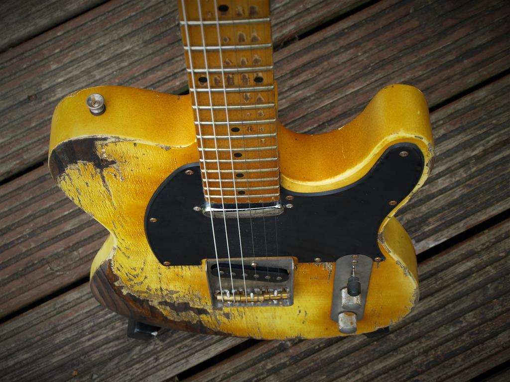 Jeff Beck Tribute Blond Reliced Telecaster – Unique Guitars